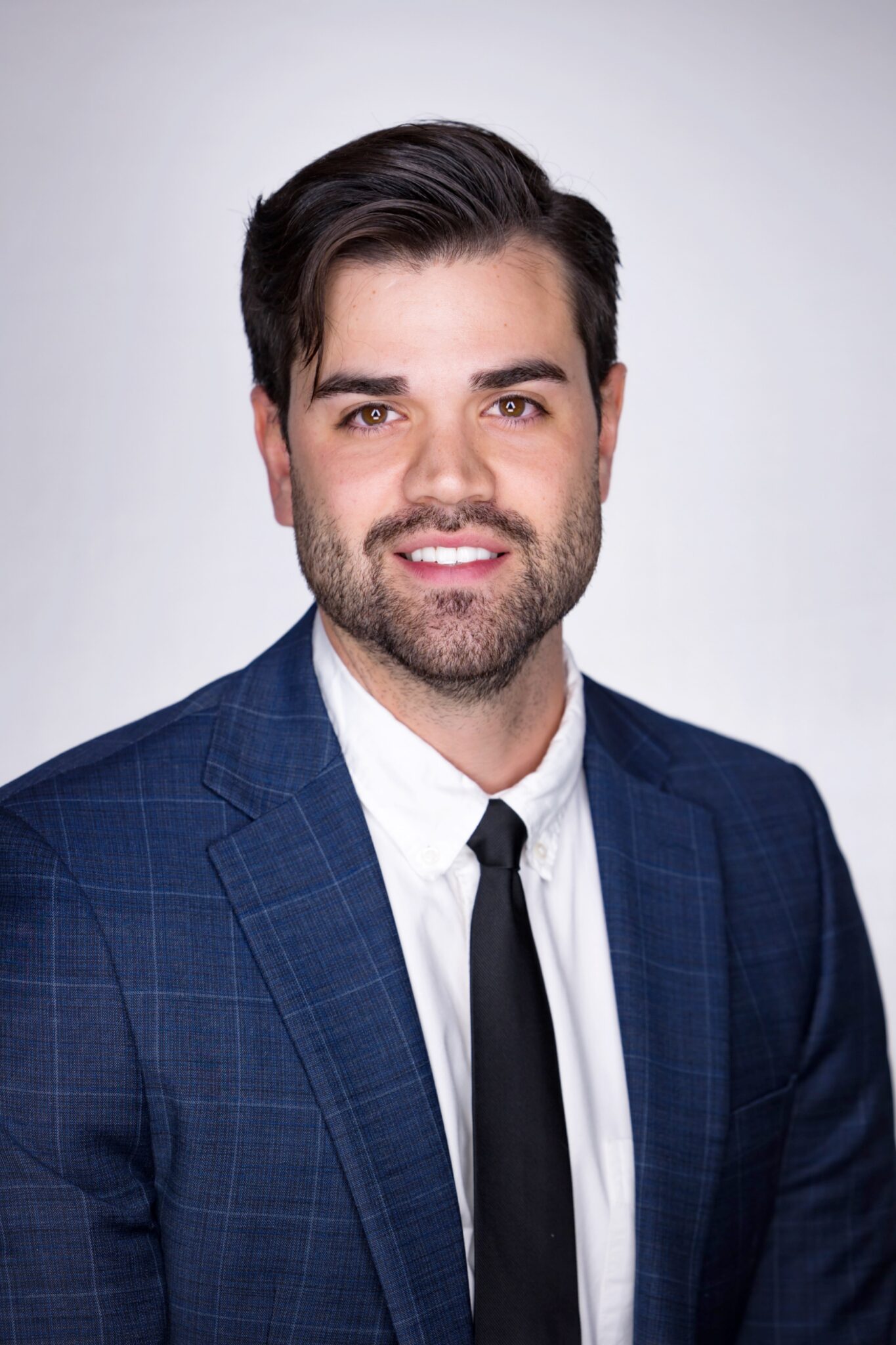 Meet Dr. Gutierrez - Stonegate Park Dentistry